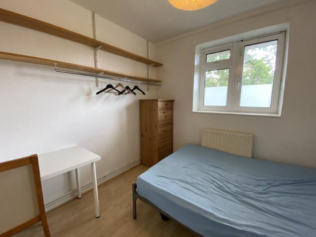 Room at Lancaster Street, Greater London
