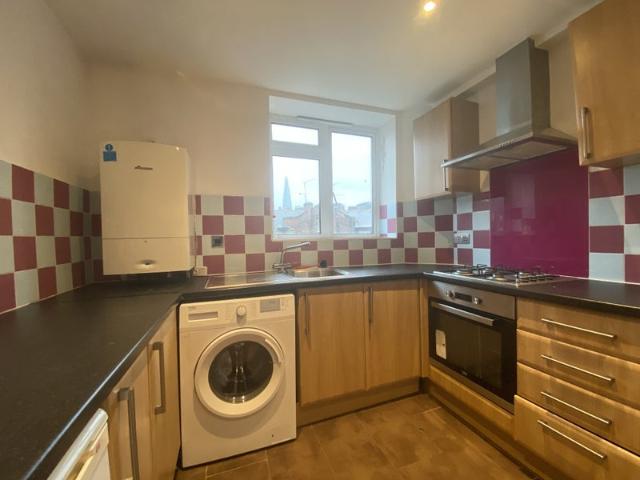 Room at Lancaster Street, Greater London