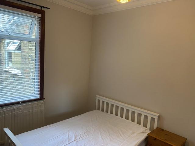 Room at Langthorne Road, Greater London