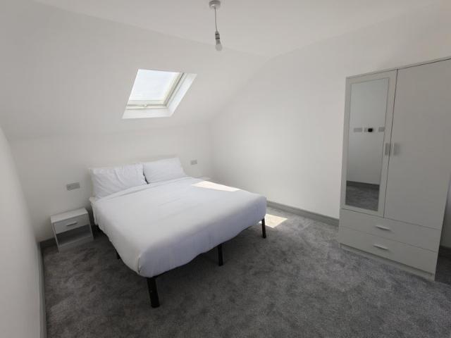 Room at Langton Street, Preston