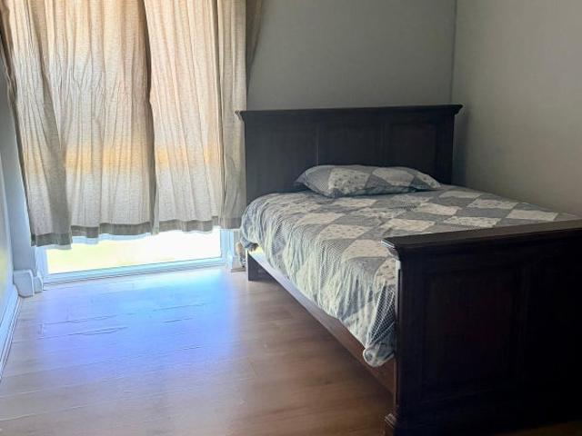 Room at Langton Way, Greater London