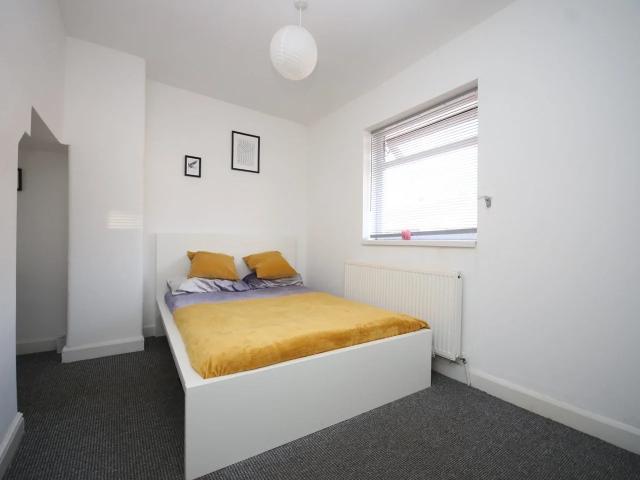 Room at Langworthy Road, Salford