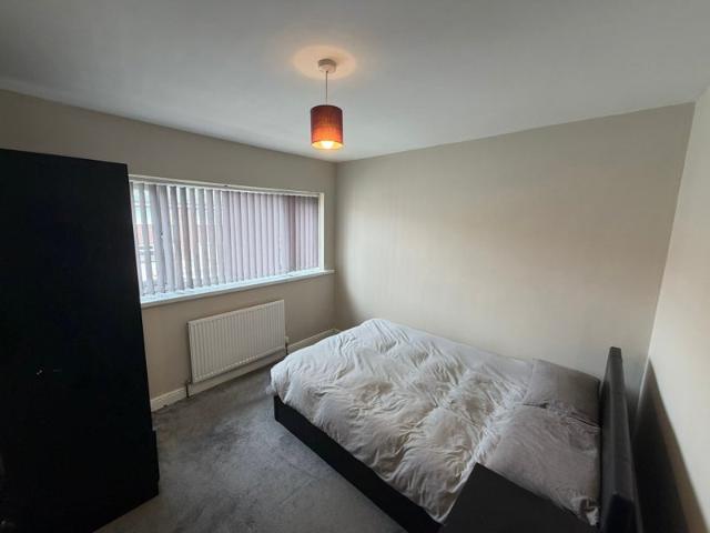 Room at Langbar Gardens, Leeds