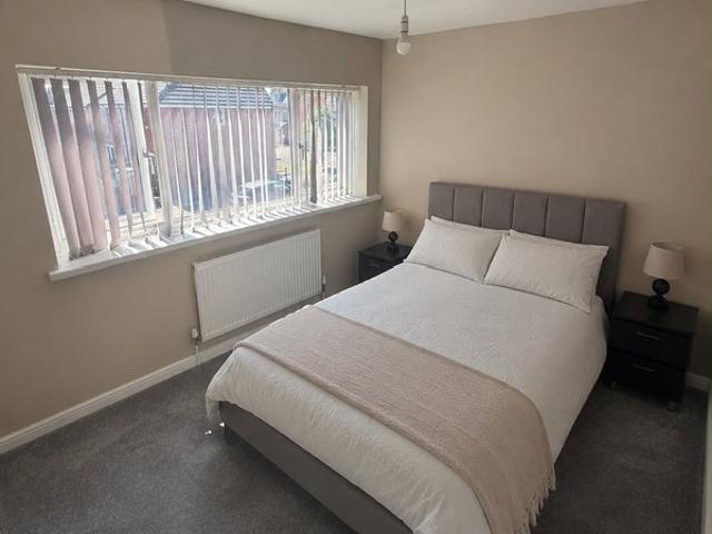 Room at Langbar Gardens, Leeds