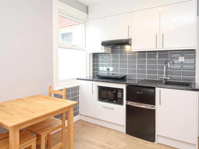 Room at Langham Road, Greater London