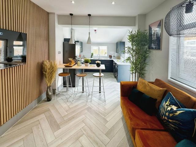 Room at Lansdown Road, Swindon