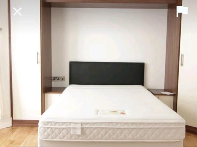Room at Lansdowne Grove, Greater London