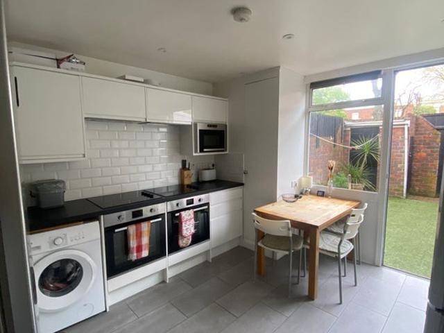 Room at Lapford Close, City of Westminster