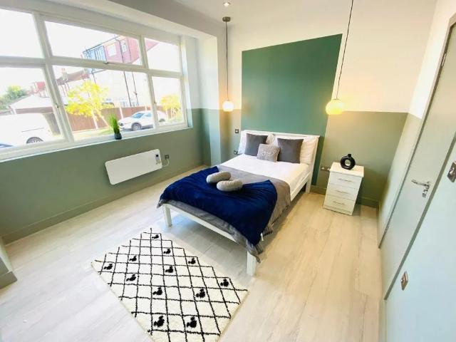 Room at Larbert Road, Greater London