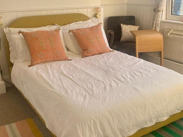 Room at Larcom Street, Greater London