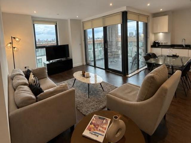 Room at Larkwood Avenue, Greater London