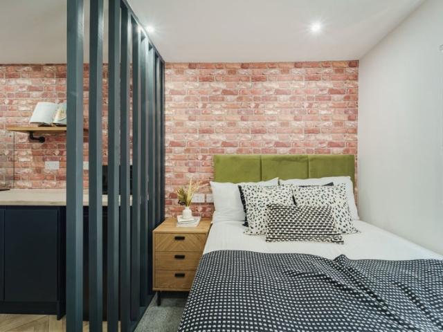 Room at Lawford Road, Rugby
