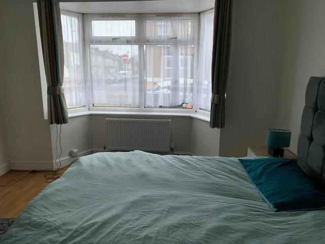 Room at Laws Close, Greater London