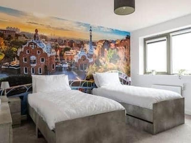 Room at Latchet Lane, Upton