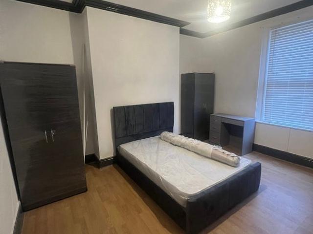 Room at Latham Street, Preston
