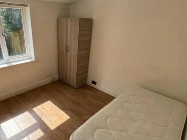 Room at Latimer Close, Greater London