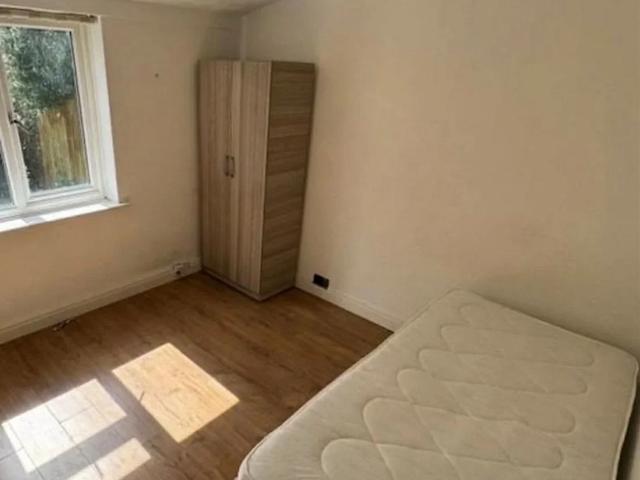 Room at Latimer Close, Greater London
