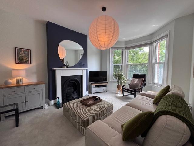 Room at Latimer Road, Greater London