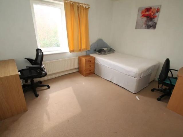Room at Lauderdale Crescent, Manchester