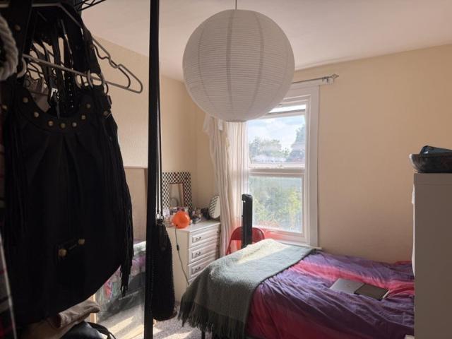 Room at Lausanne Road, Greater London