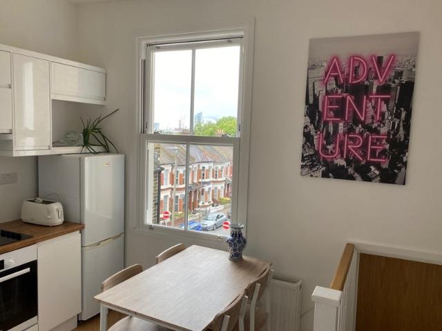 Room at Lavender Hill, Greater London