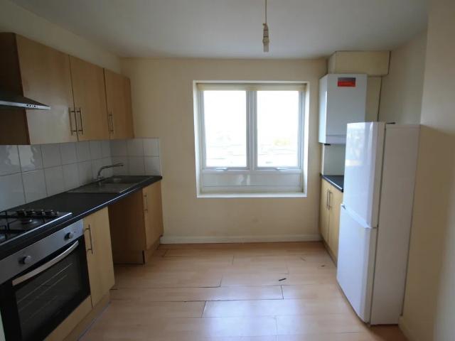 Room at Lavender Hill, Greater London