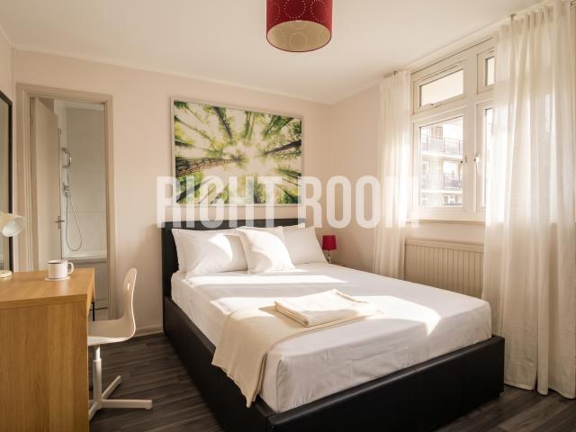Room at Layard Square, Greater London