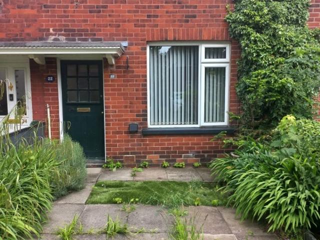 Room at Laycock Avenue, Bolton
