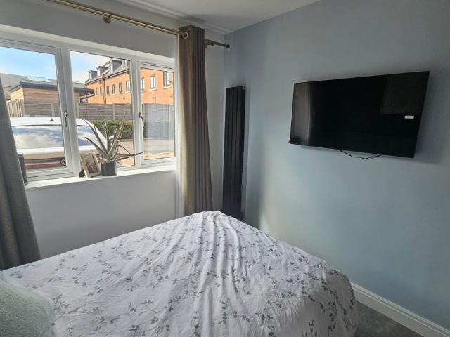 Room at Layhams Road, Greater London