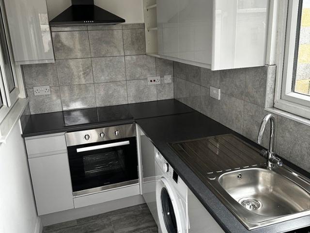 Room at Layton Road, Greater London