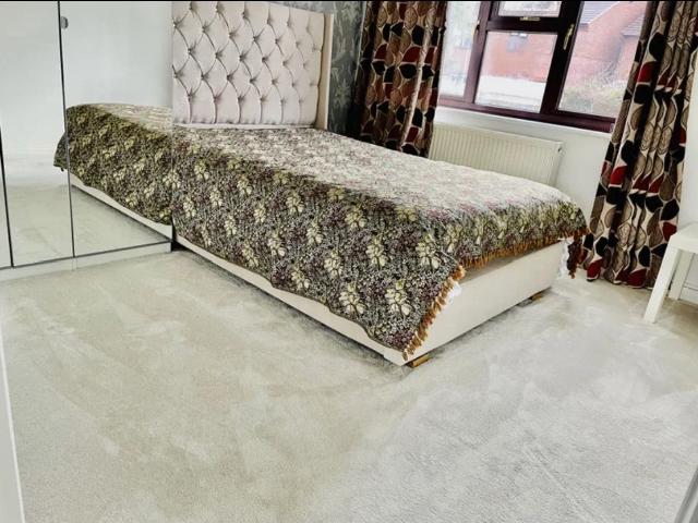 Room at Leafield Rise, Milton Keynes