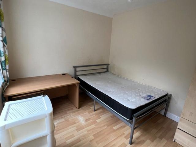 Room at Leasow Drive, Birmingham