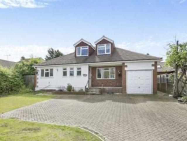 Room at Leatherhead Road, Mole Valley