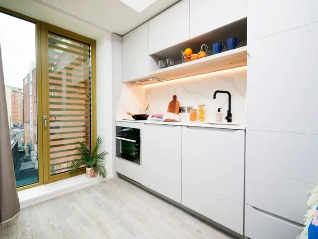 Room at Leazes Park Road, Newcastle upon Tyne