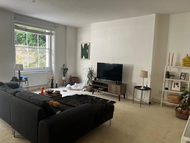 Room at Lee Park, Greater London