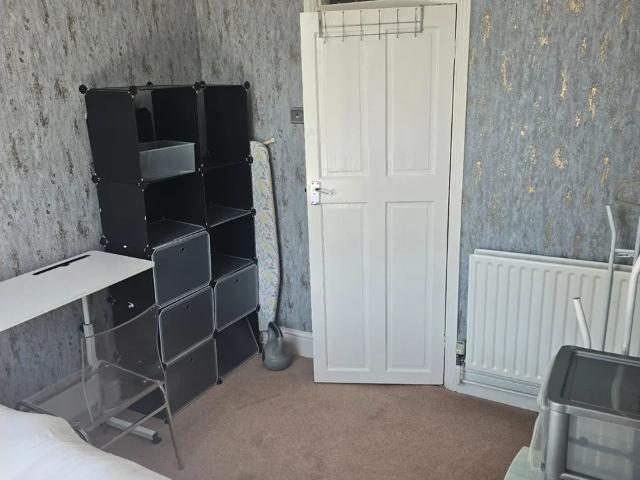 Room at Leesland Road, Gosport