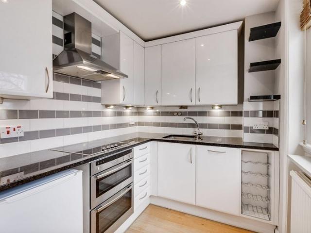 Room at Leinster Square, City of Westminster