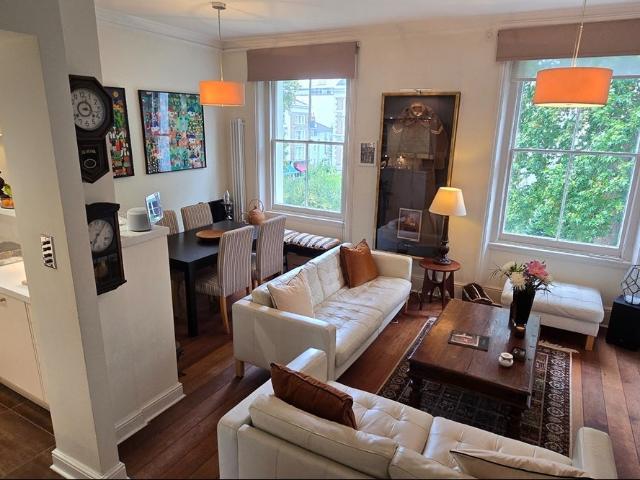 Room at Leinster Square, City of Westminster