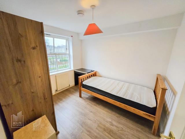Room at Leigh Hunt Drive, Greater London