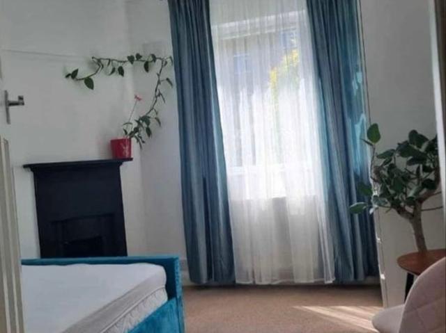 Room at Leigham Avenue, Greater London