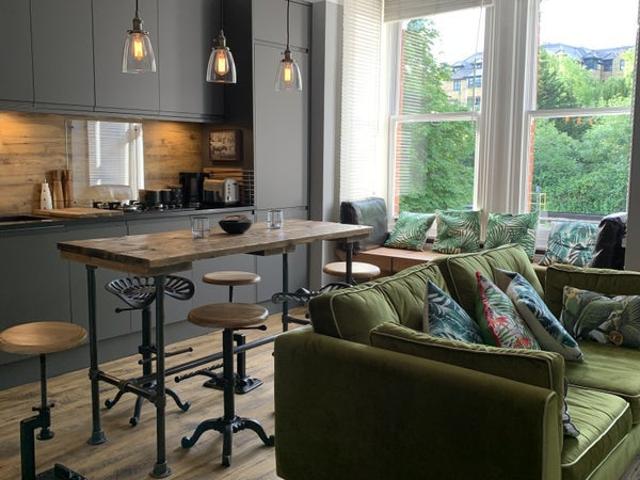 Room at Leigham Vale, Greater London