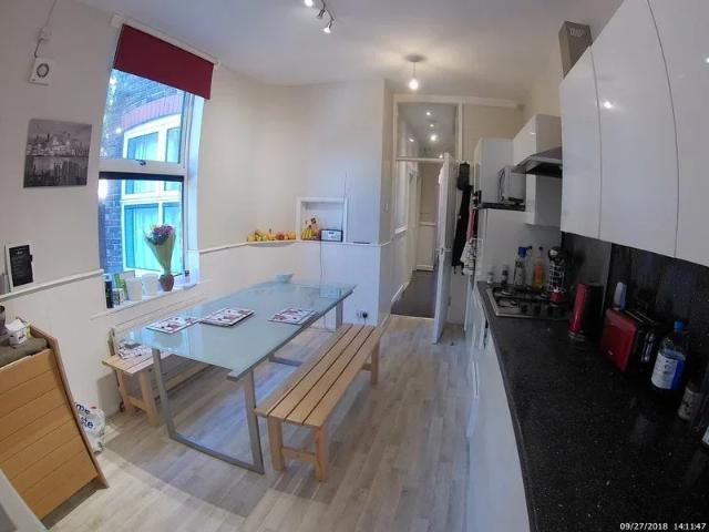 Room at Leighton Road, Manchester