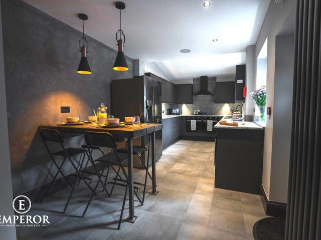 Room at Leopold Road, Liverpool