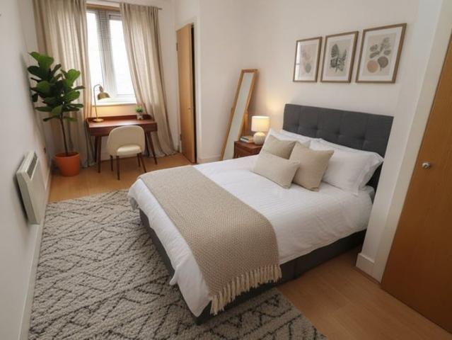Room at Leman Street, Greater London