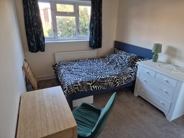 Room at Lennard Road, Greater London