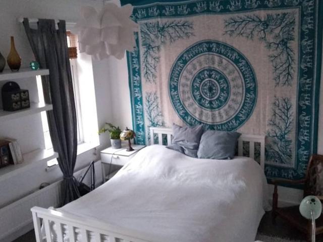 Room at Lewis Street, Cardiff