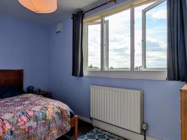Room at Lewisham Road, Greater London