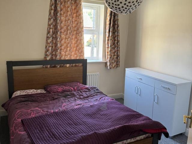 Room at Lewsey Close, Nottingham