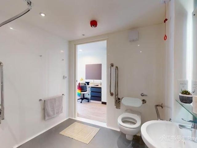 Room at Lett Road, Greater London