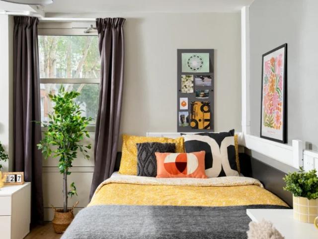 Room at Lever Street, Greater London